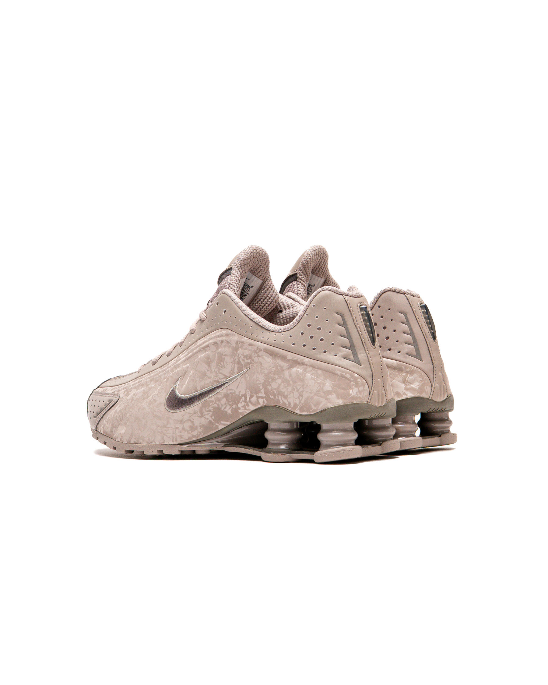 Nike WMNS SHOX R4 | HV0934-001 | AFEW STORE